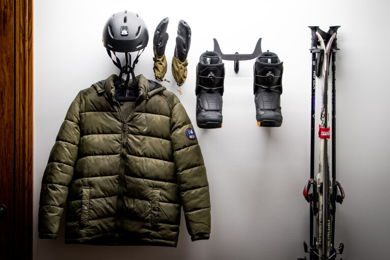 Snow Sports Packages | Organize your snowboard and ski gear